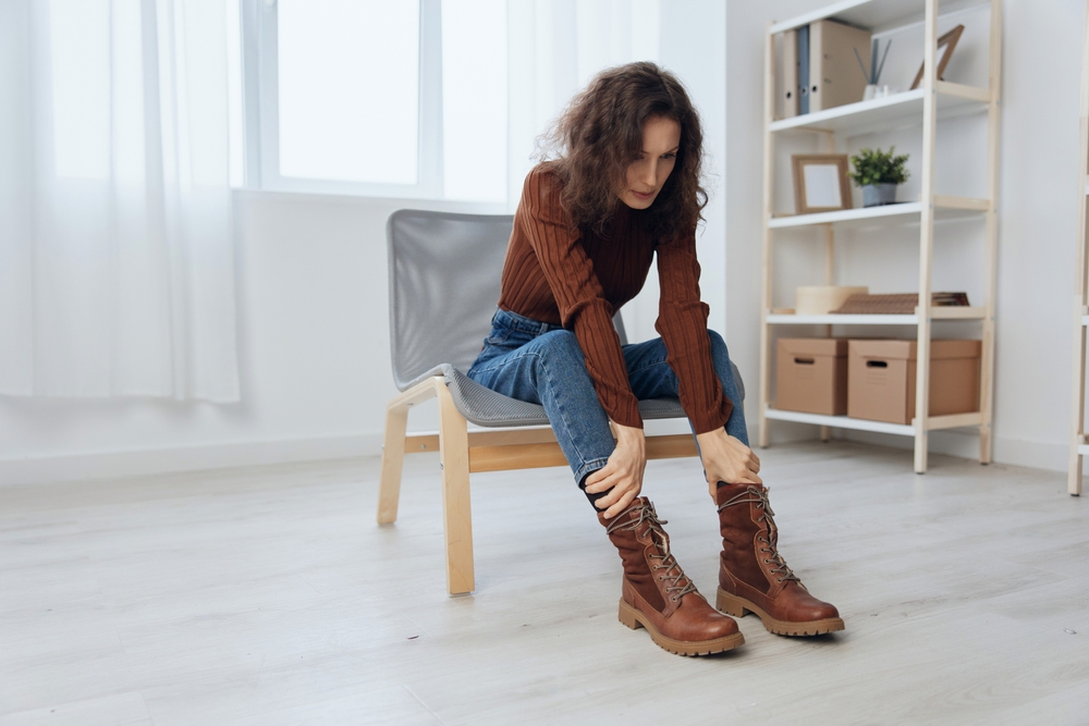 Heavy Legs Syndrome: Signs, Risks, and How to Treat It - healthfactzone.com